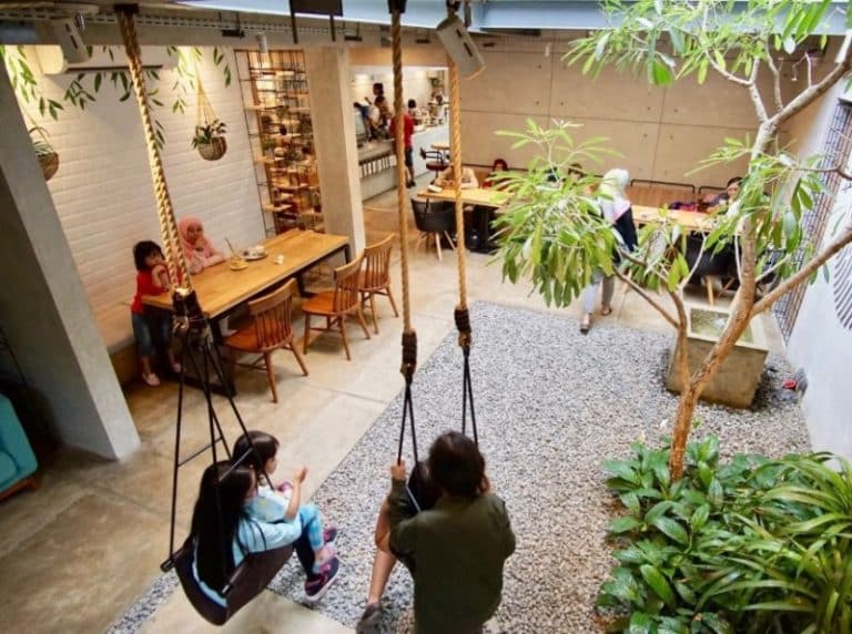 60+ Cafe di Bandung yang Murah dan Instagrammable (HITS!)