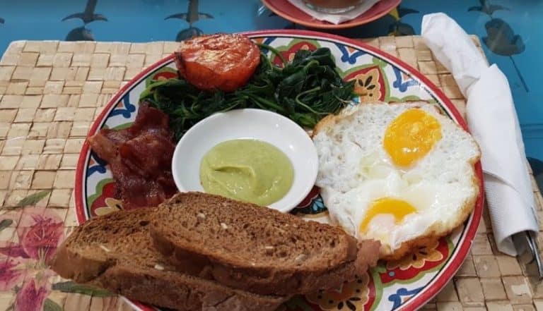 60+ Cafe di Bali Terkenal, Dekat Pantai, Murah!